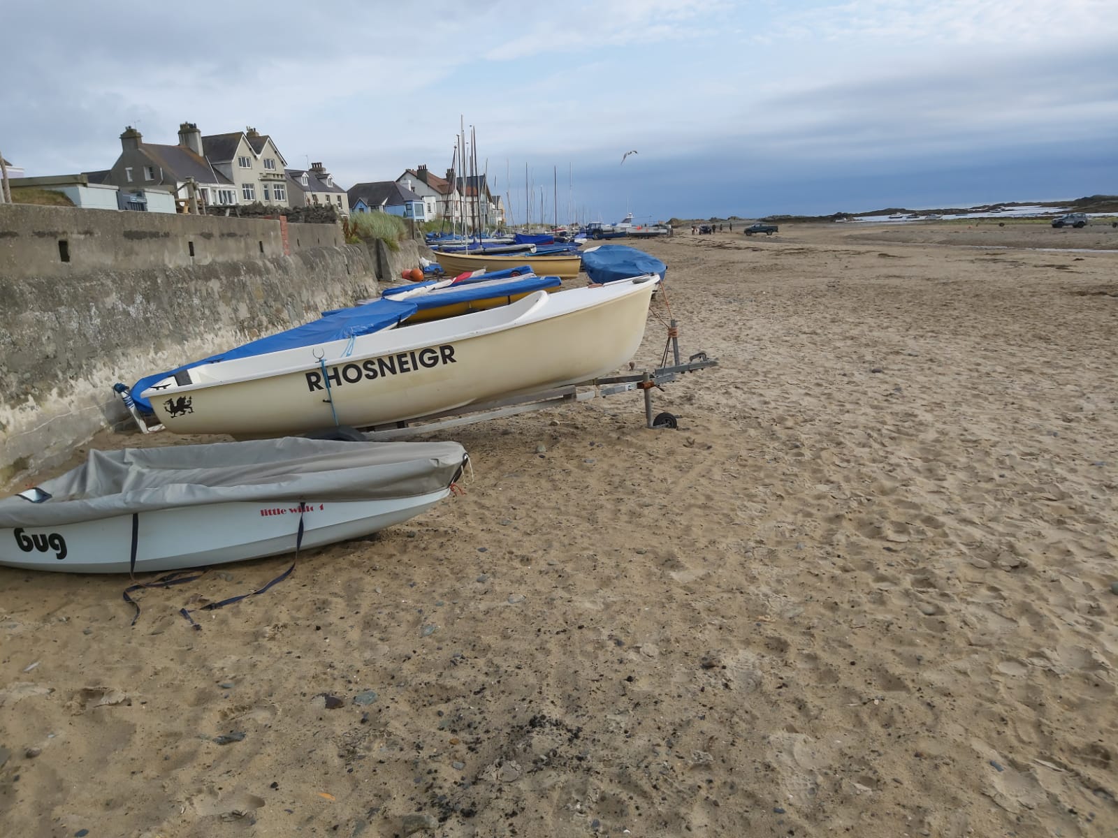 8 BEST Anglesey Walks To Try (Hidden Gems, Circular Trails & More!)