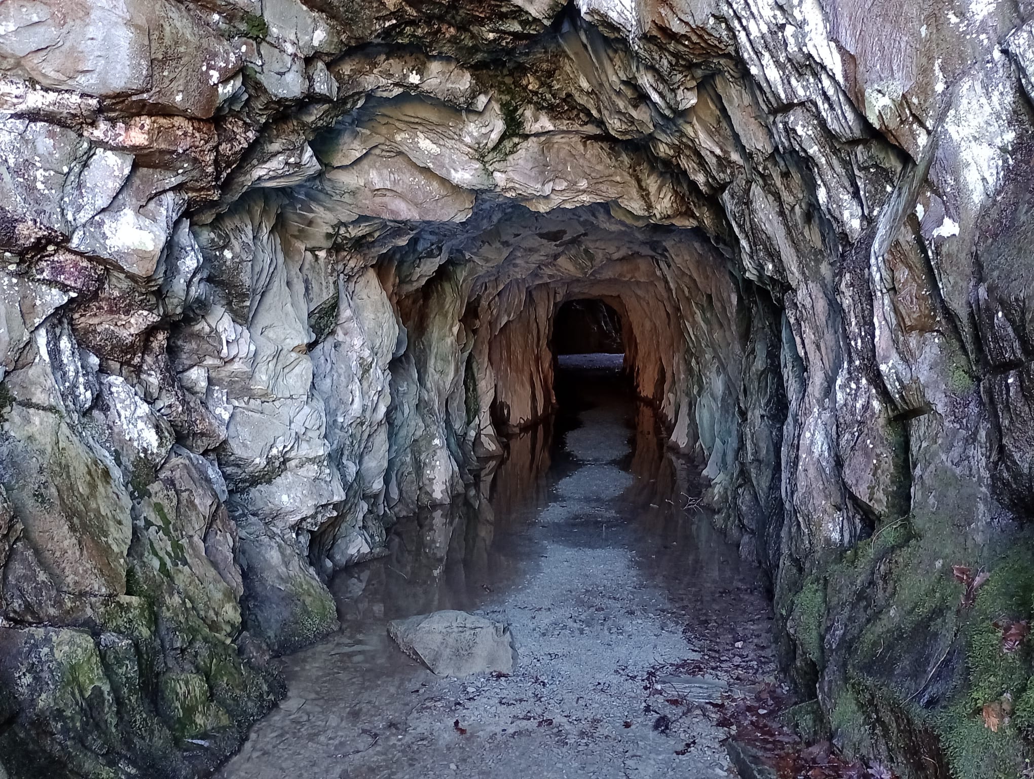 Cathedral Cave: Ultimate Walk Guide (Easy Route From Little Langdale)