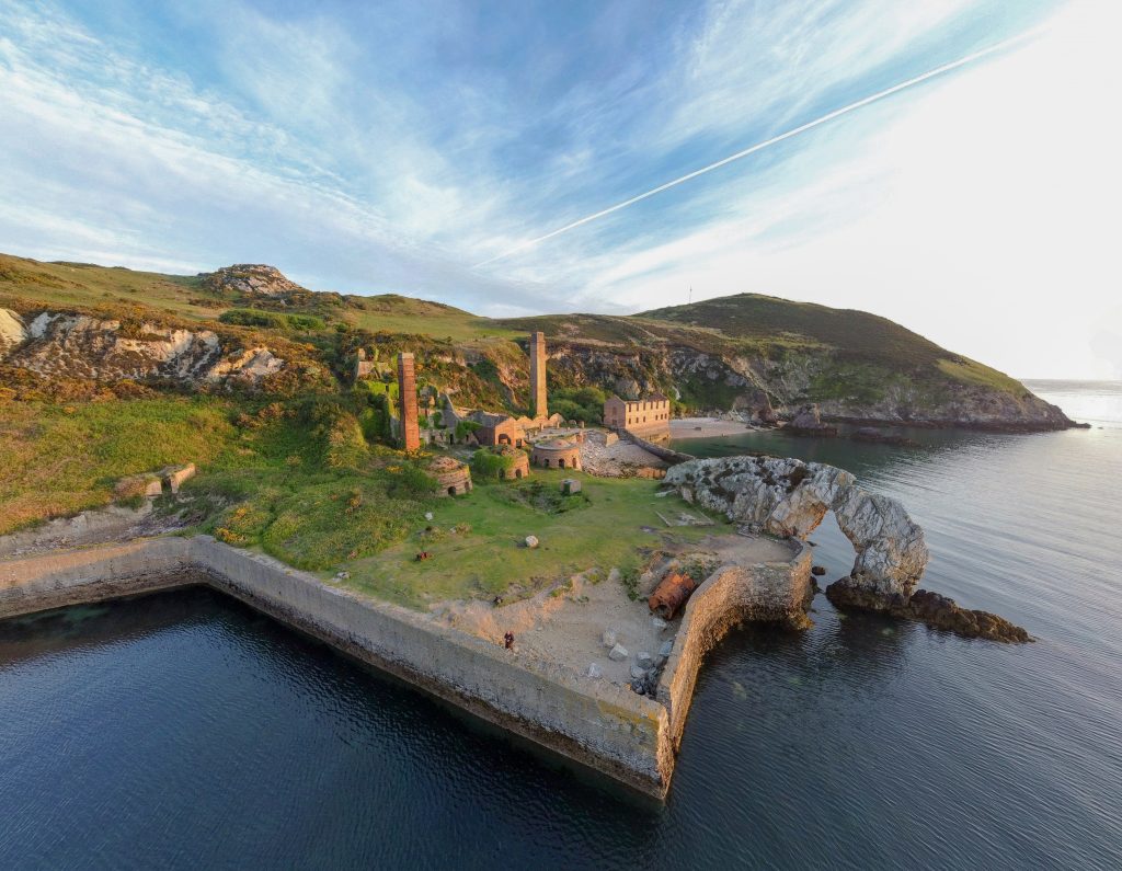 8 BEST Anglesey Walks To Try (Hidden Gems, Circular Trails & More!)